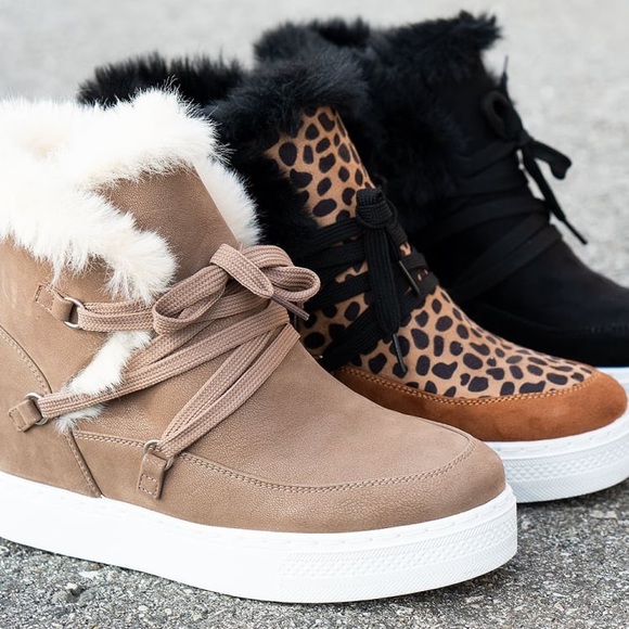 Shoes | Black Stylish Lace Up Fur Wedge Sneakers | Poshmark